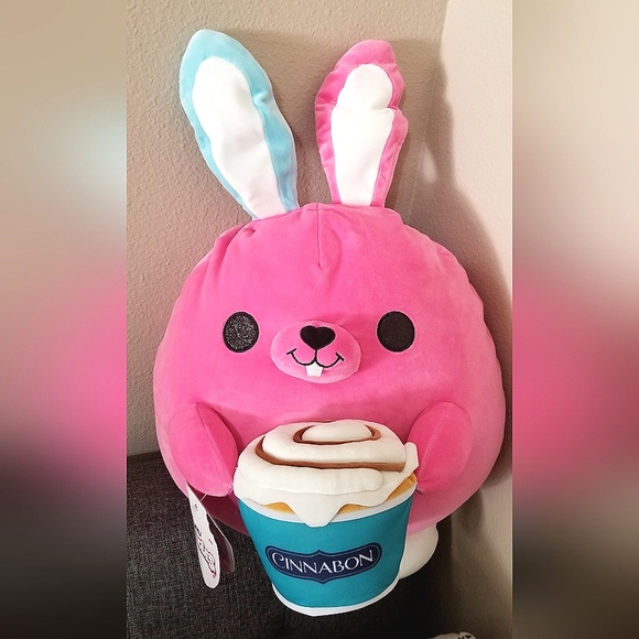 Zuru | Toys | Zuru Snackles Britney The Bunny With Cinnabon 4 Inch ...